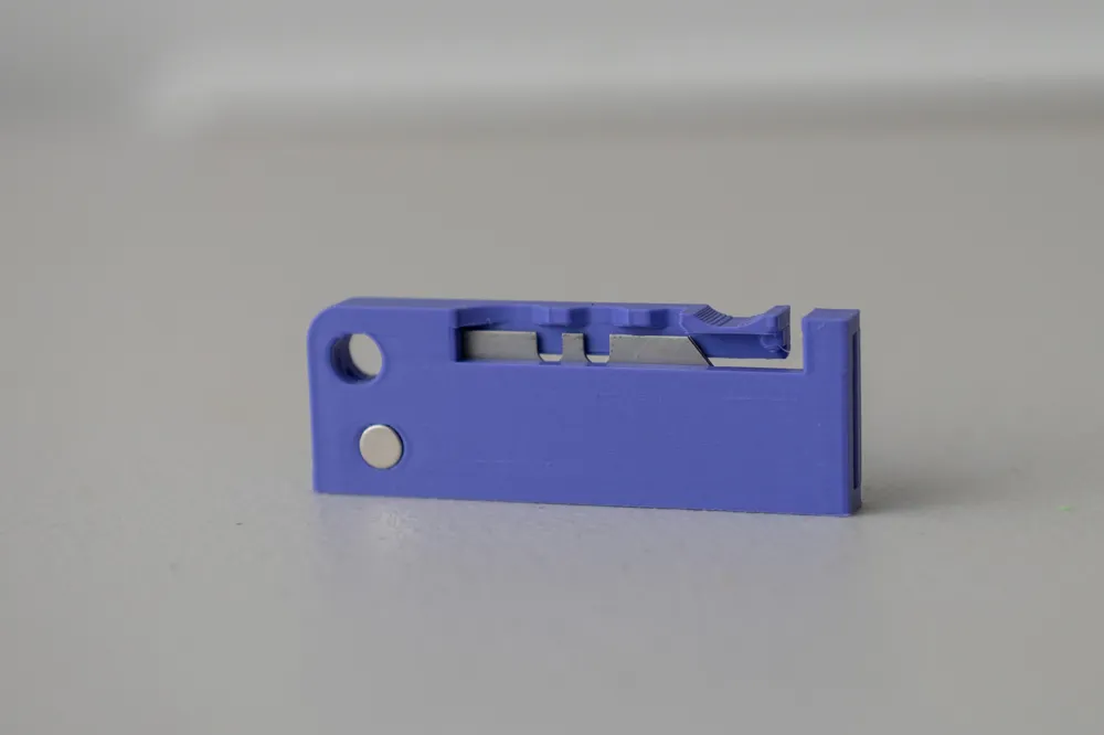 Magnetic Box Cutter Minimalist by Enginerd MakerWorld: Download Free 3D ...