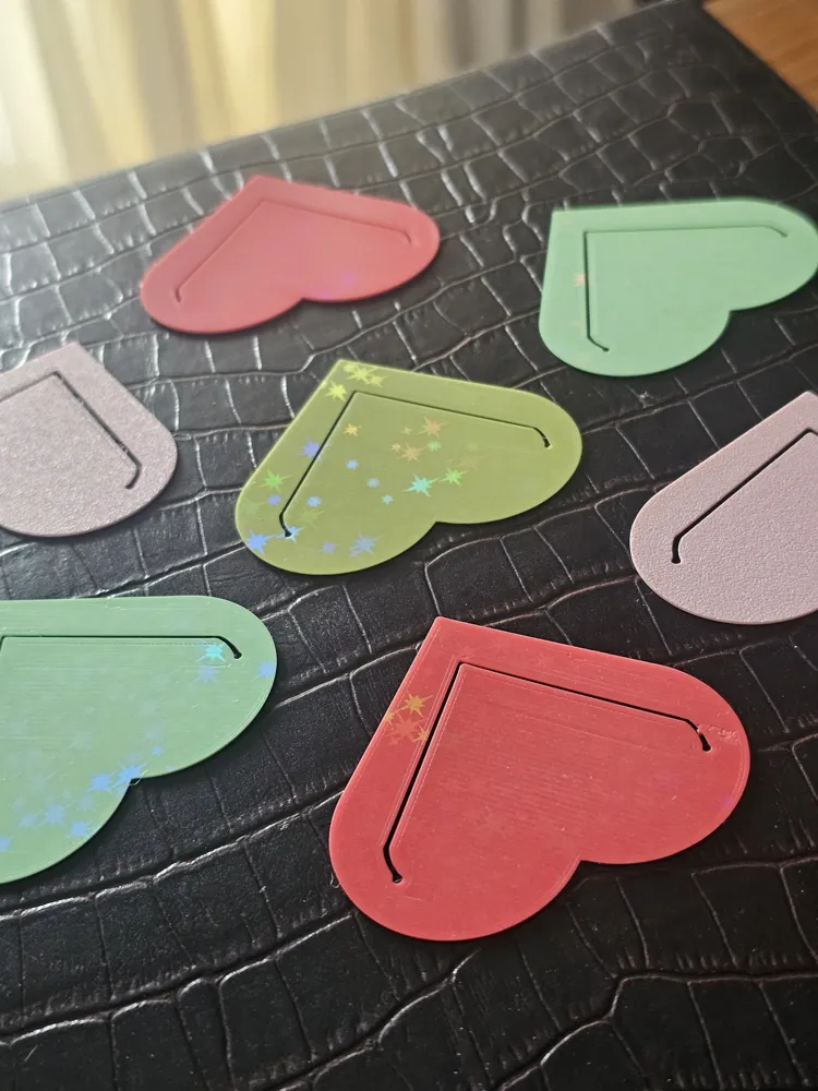 Heart Bookmark – Cute Page Holder - Free 3D Print Model - MakerWorld