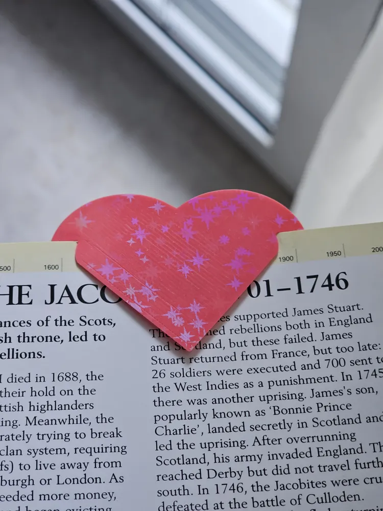 Heart Bookmark – Cute Page Holder - Free 3D Print Model - MakerWorld
