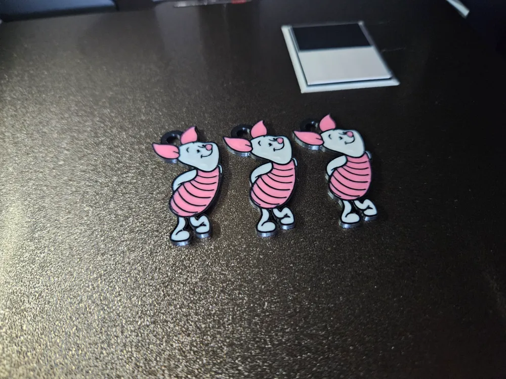 Piglet Keychain by RediOne1 - MakerWorld