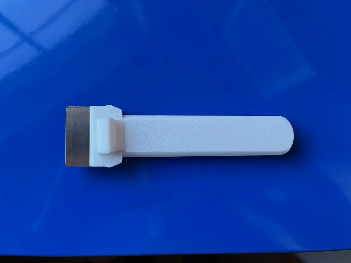 Short Bambu Scraper Grip - Free 3D Print Model - MakerWorld