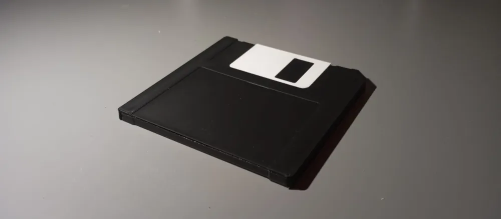 floppy disc SD card box by Prostě já MakerWorld: Download Free 3D Models