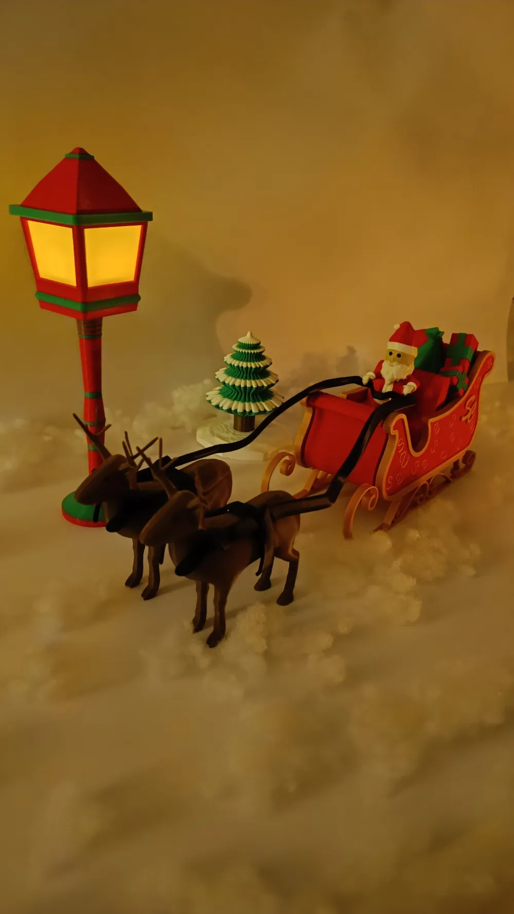 Christmas cozy diorama - Free 3D Print Model - MakerWorld