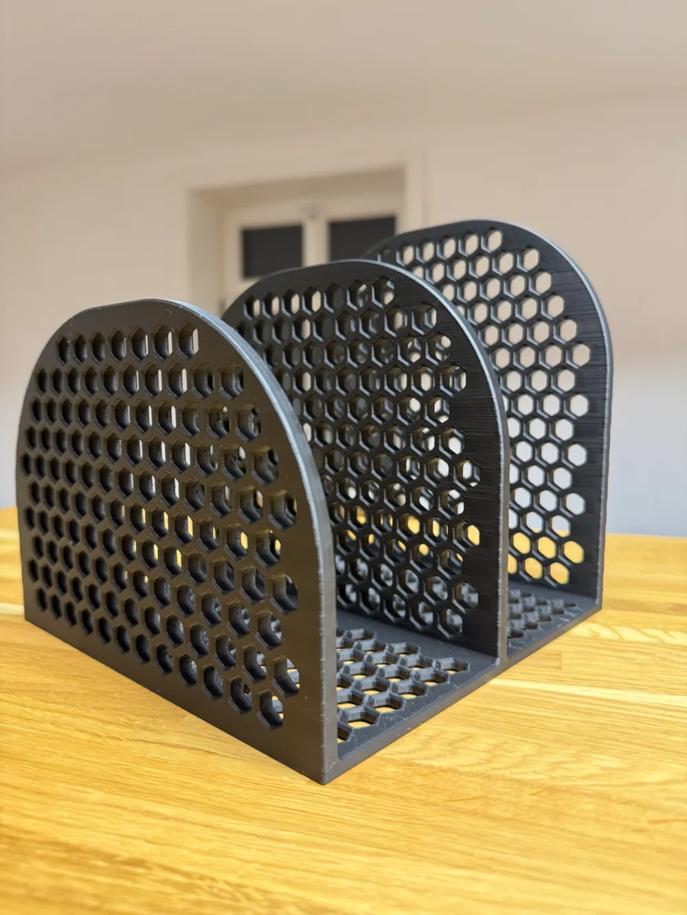 Bookshelf - Bookshelf - Bookend - Bookend by JS 3D printing MakerWorld ...