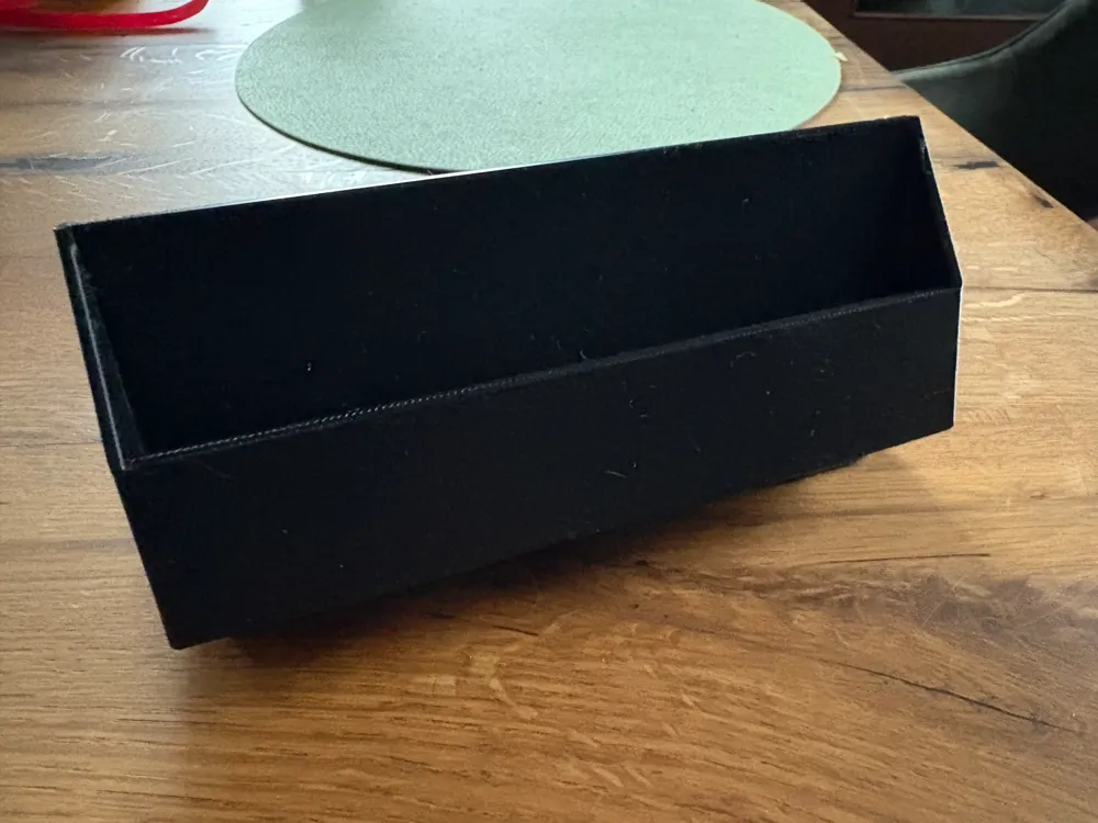 Fire HD 8 Stand (2023) - Portrait Style by Maggemakansen - MakerWorld