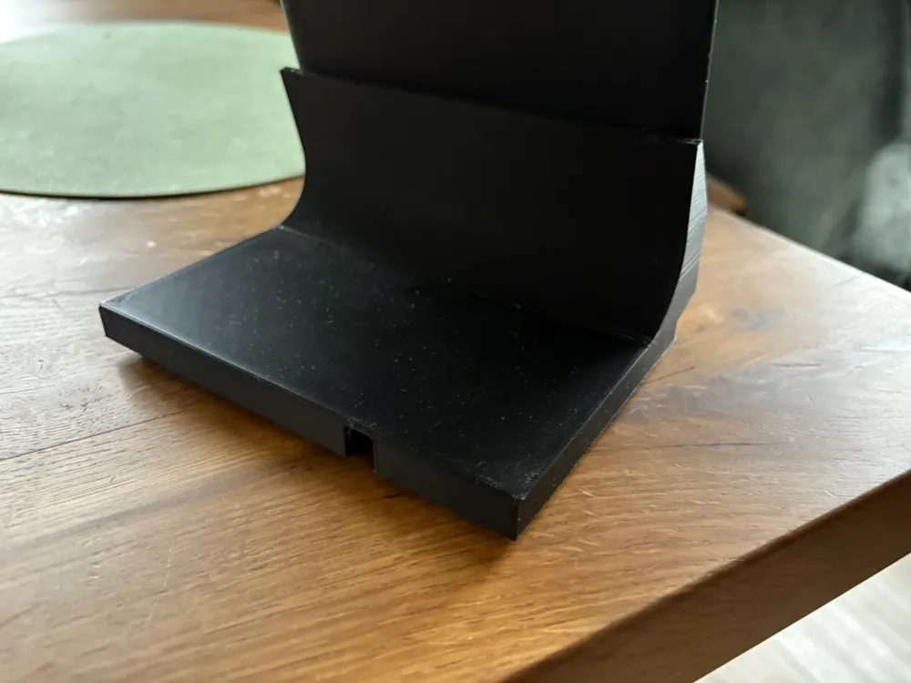 Fire HD 8 Stand (2023) - Portrait Style by Maggemakansen - MakerWorld