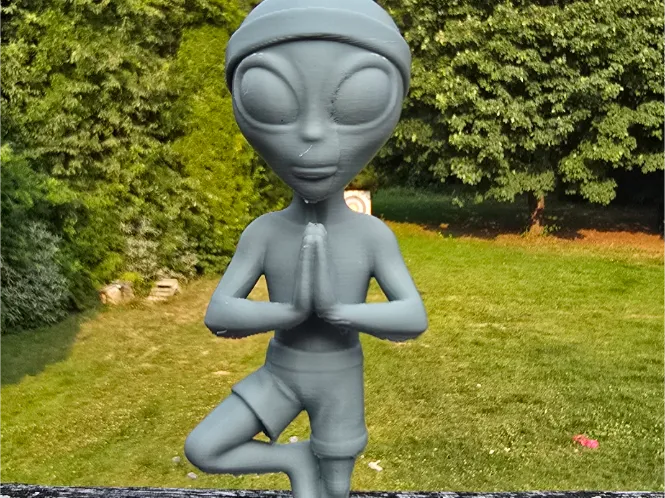 Alien yoga Tree pose - Free 3D Print Model - MakerWorld