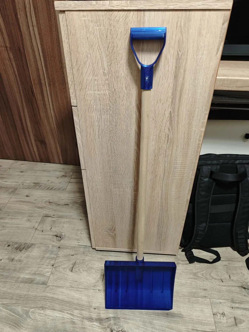 Children's snow shovel - Free 3D Print Model - MakerWorld
