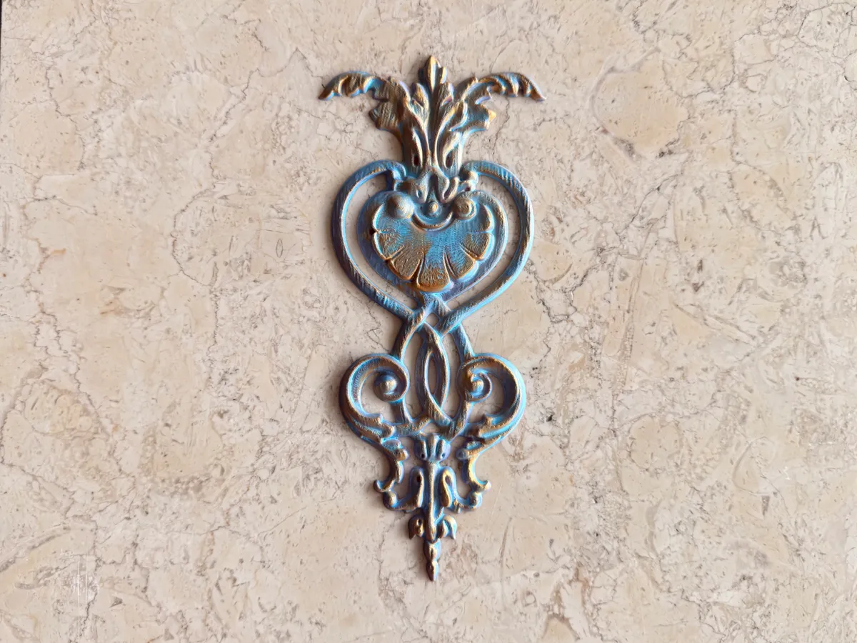 Gilded Louis XV style shell-and-drop ornament by Bjoern 3D MakerWorld: Download Free 3D Models