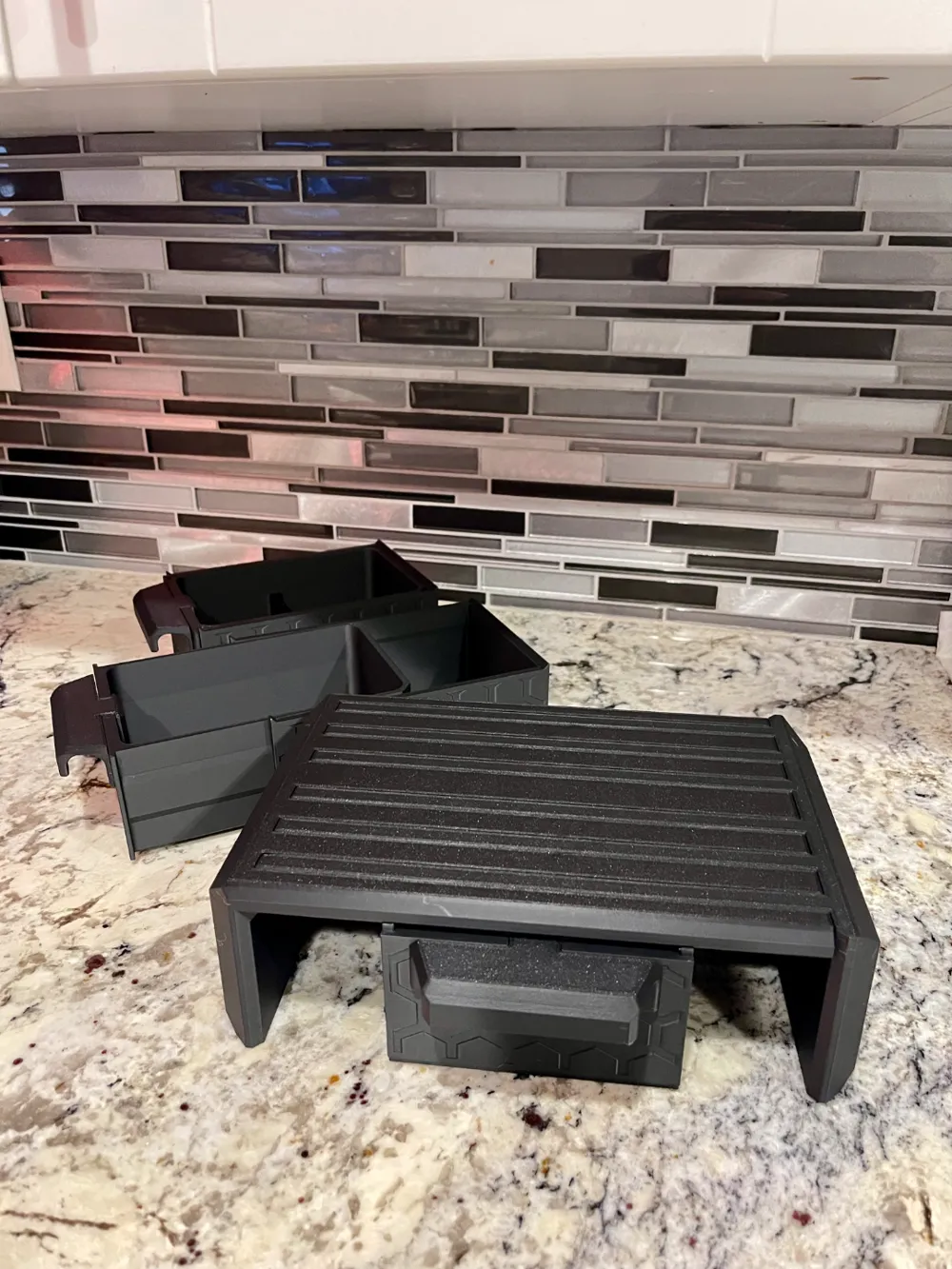 Expandable Monitor riser with drawers. by Orion - MakerWorld