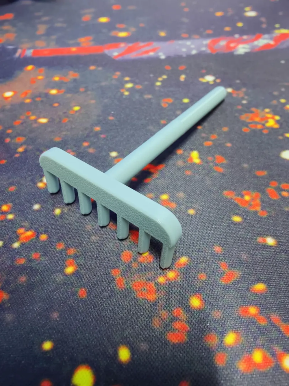 Miniature rake by Thomas - MakerWorld