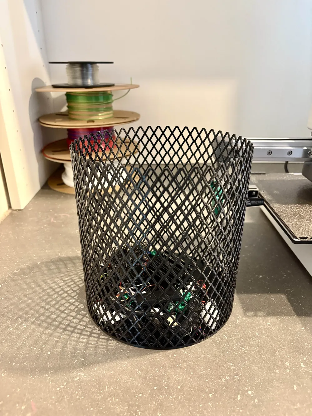 lixeira - Modelo gratuito para impressão 3D - MakerWorld