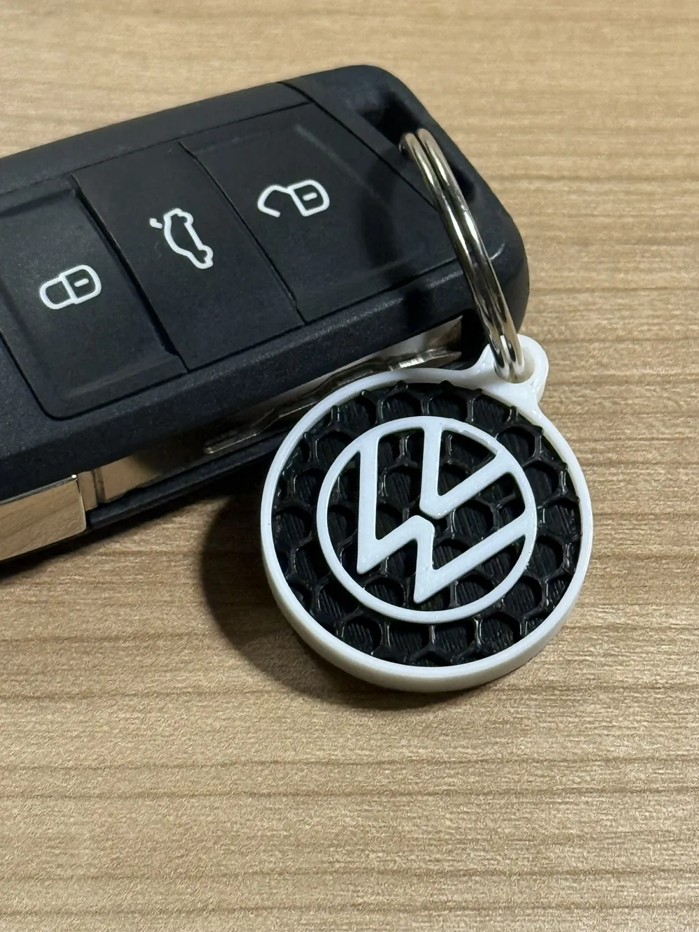 VW Volkswagen Round Car Key - Free 3D Print Model - MakerWorld