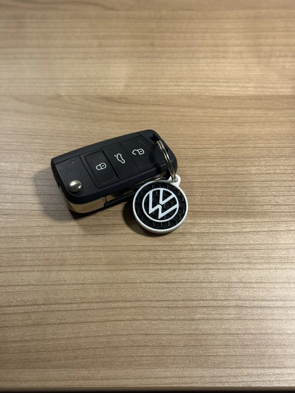 VW Volkswagen Round Car Key - Free 3D Print Model - MakerWorld