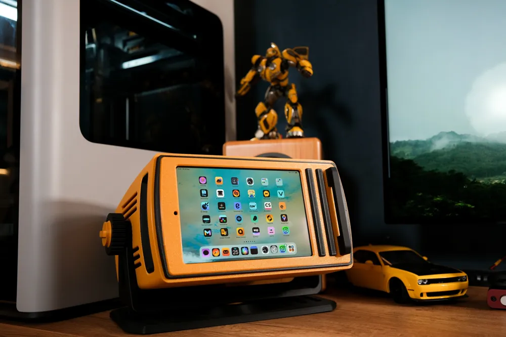 iPad Dock - Lumon Cybedeck by Ariel MakerWorld: Download Free 3D Models