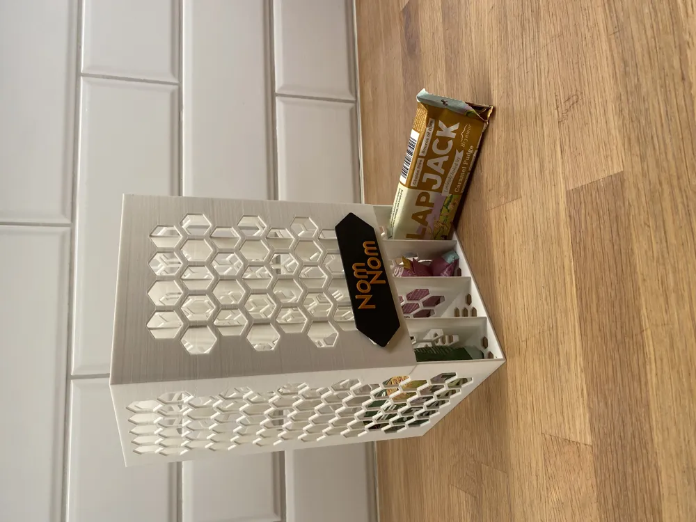 Snack/bar box compartment by Blame MakerWorld: Download Free 3D Models