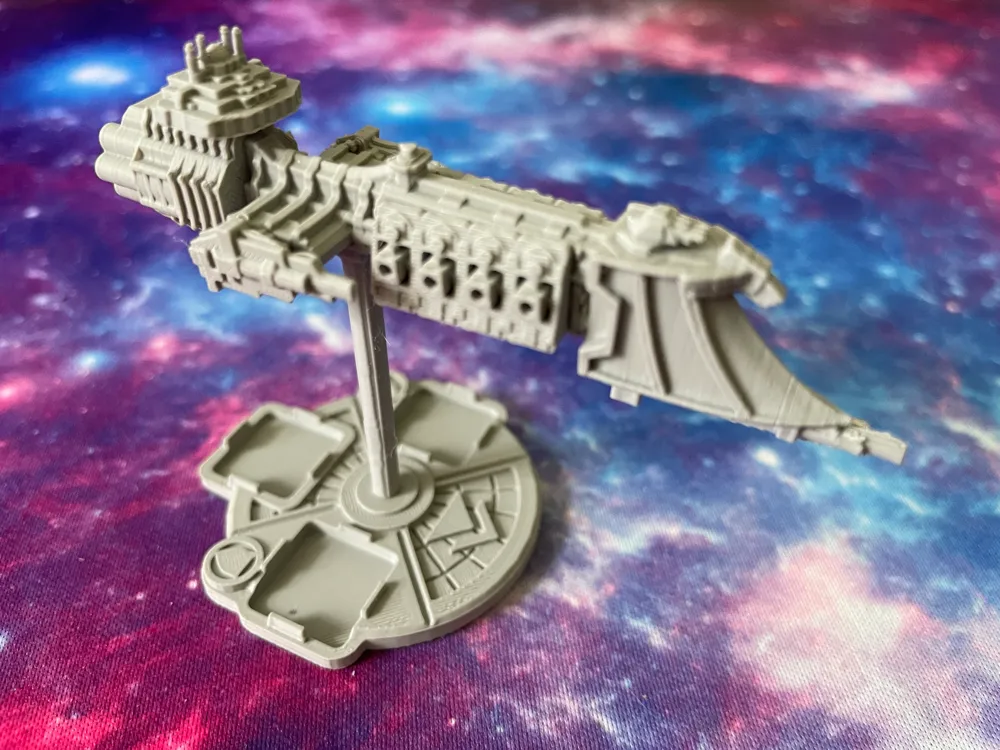 BFG Imperial Navy Dauntless Class Light Cruiser - Free 3D Print Model ...