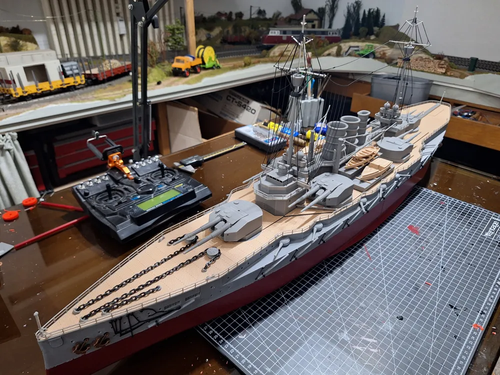 Cuirassé RC SMS Helgoland à l'échelle 1:150 par JKnittelDesign ...