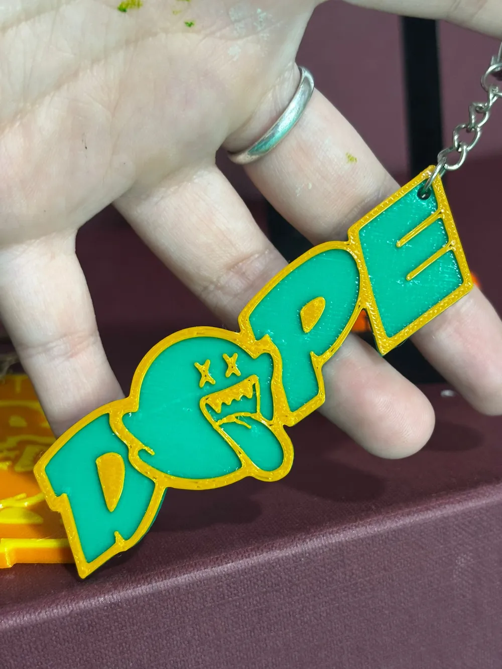 Chaveiro DOPE stun moto adesivo por TMA3D MakerWorld: Baixe modelos 3D gratuitos