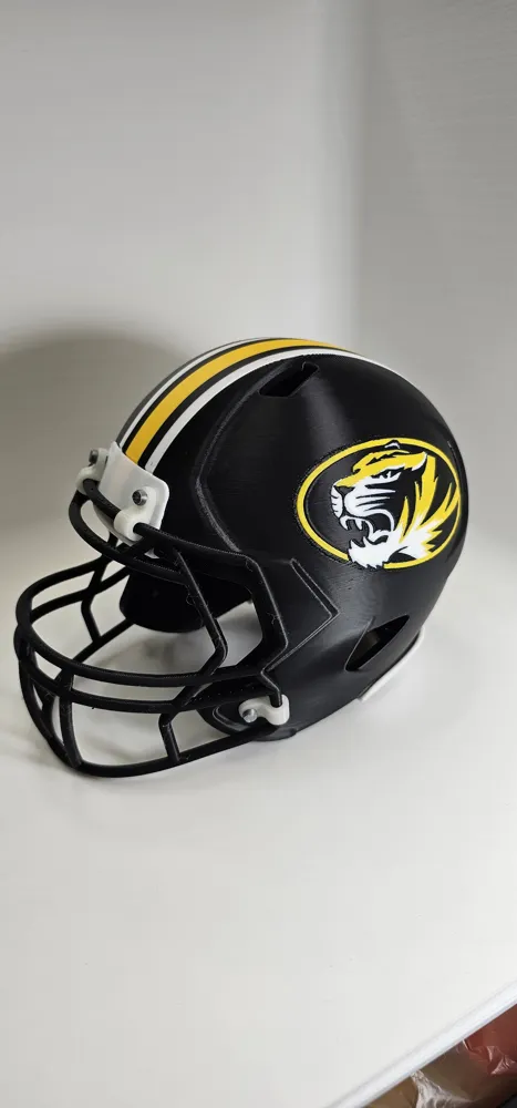 University of Missouri Mizzou Football Helmet by animuL67 MakerWorld ...