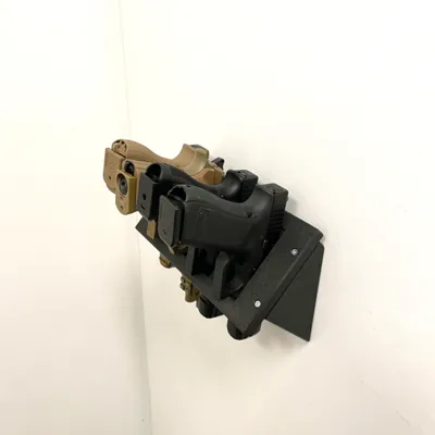 Wall pistol rack urban (Glock, Beretta, Sig) by T.giovanzana - MakerWorld