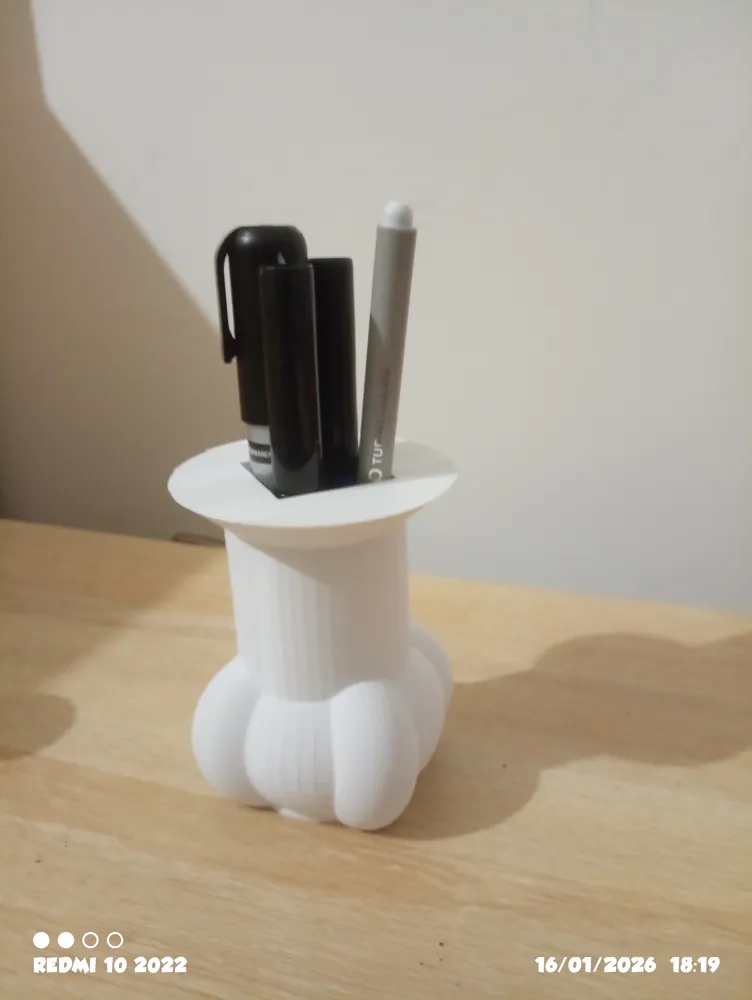 Pen Holder - Free 3D Print Model - MakerWorld