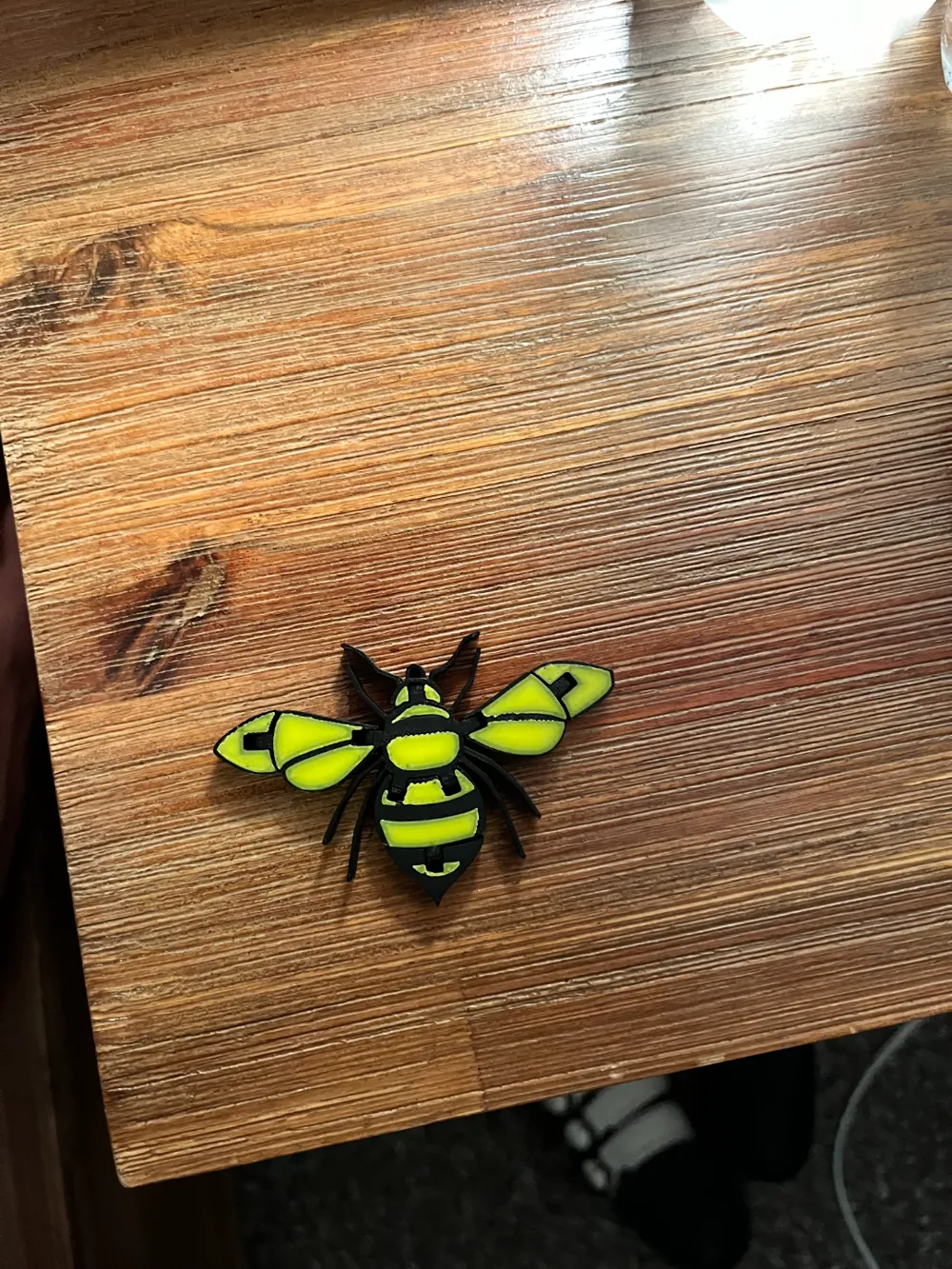 Flexi Bee keychain by Brodil - MakerWorld