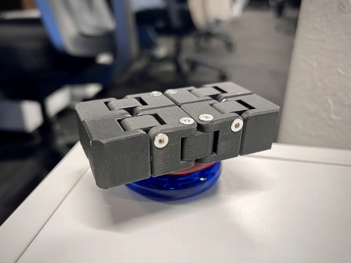 Fidget Cube: Screws by Austin Vojta MakerWorld: Download Free 3D Models