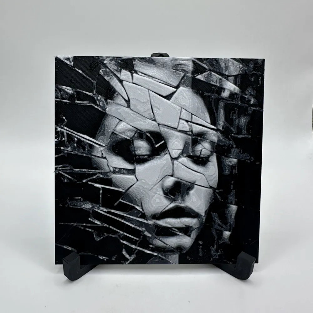 HueForge - Wall Art - "Shattered Reflections" by Deltree3D - MakerWorld