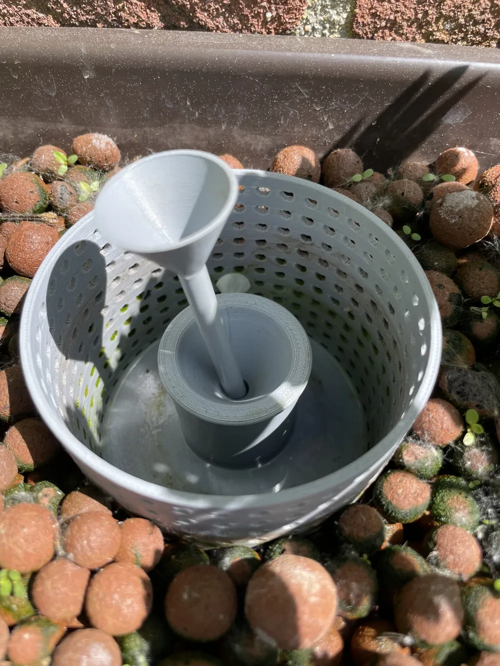 Bell Siphon for Ebb and Flow Hydroponics by looking for a 11D printer ...