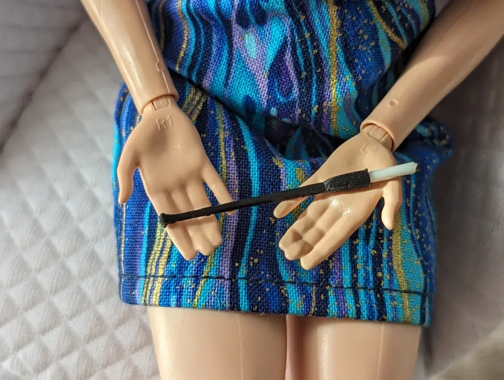 Tiny doll mouthpiece with separate cigarette by Lina - MakerWorld