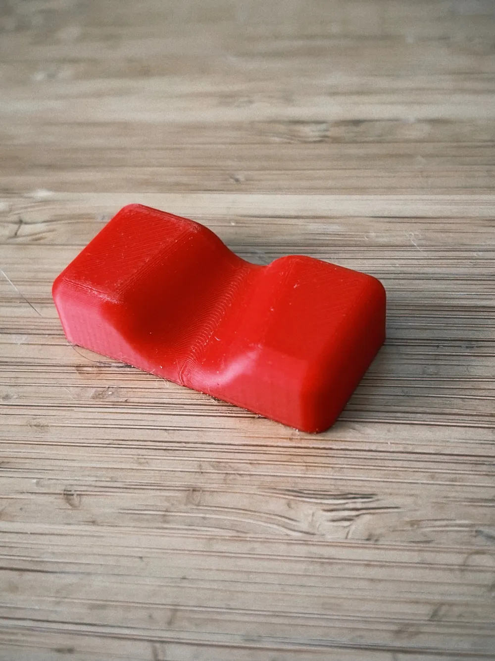 minimal fountain pen rest - Free 3D Print Model - MakerWorld