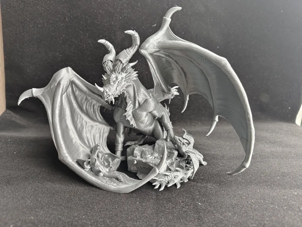 World of Warcraft - Alexstrasza the Red by user_1841916337 MakerWorld ...