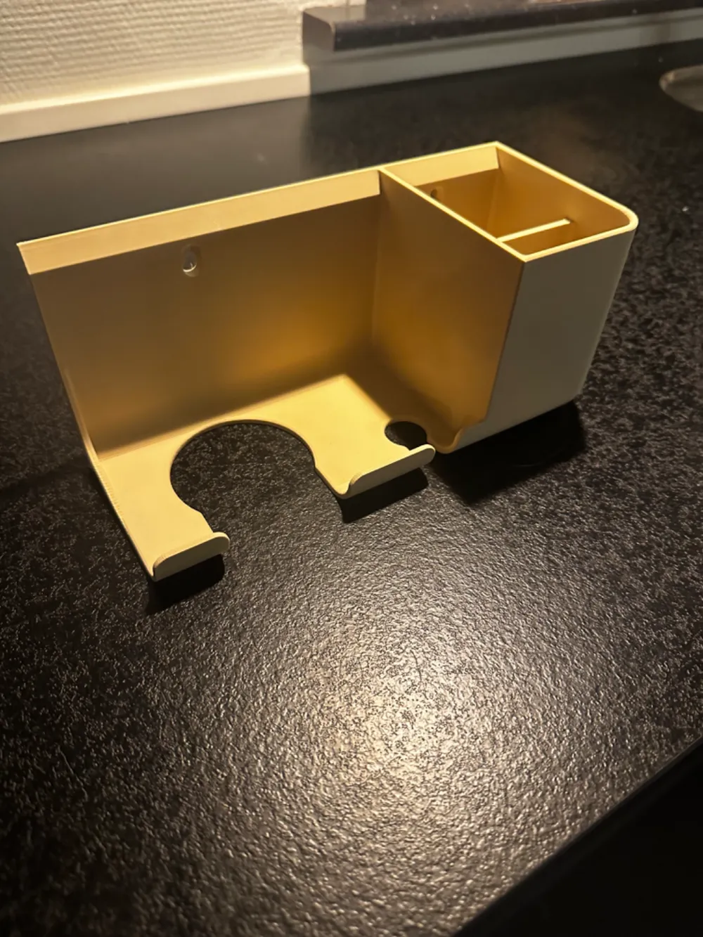 Dyson supersonic wall mount - Free 3D Print Model - MakerWorld