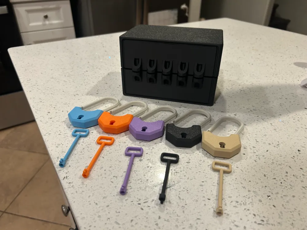 Easy Print in Place 5 Padlock Lock Box by TSmitty3D MakerWorld: Download Free 3D Models