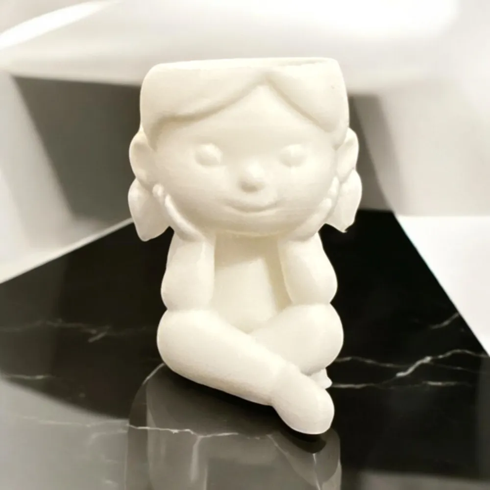 Human Figure Pot – Bold and Artistic Design by VASEE MakerWorld ...