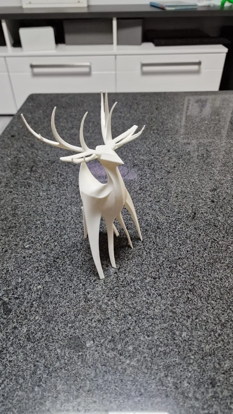 Moderner Mythron deer por 3D-K&K MakerWorld: Descarga Modelos 3D Gratuitos