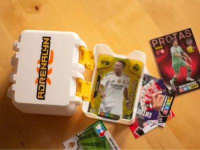Karten-Organizer-Box – Adrenalyn XL Weltmeisterschaft 2026 ...