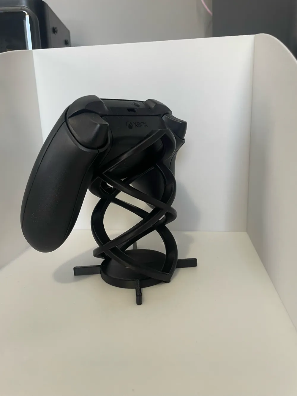 Helix Controller Stand by TheoriesIn3D - MakerWorld