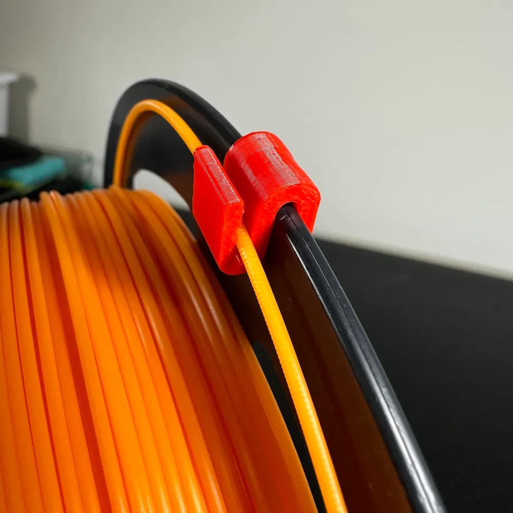 Low profile snap-on filament clip for Sunlu spools - Free 3D Print ...