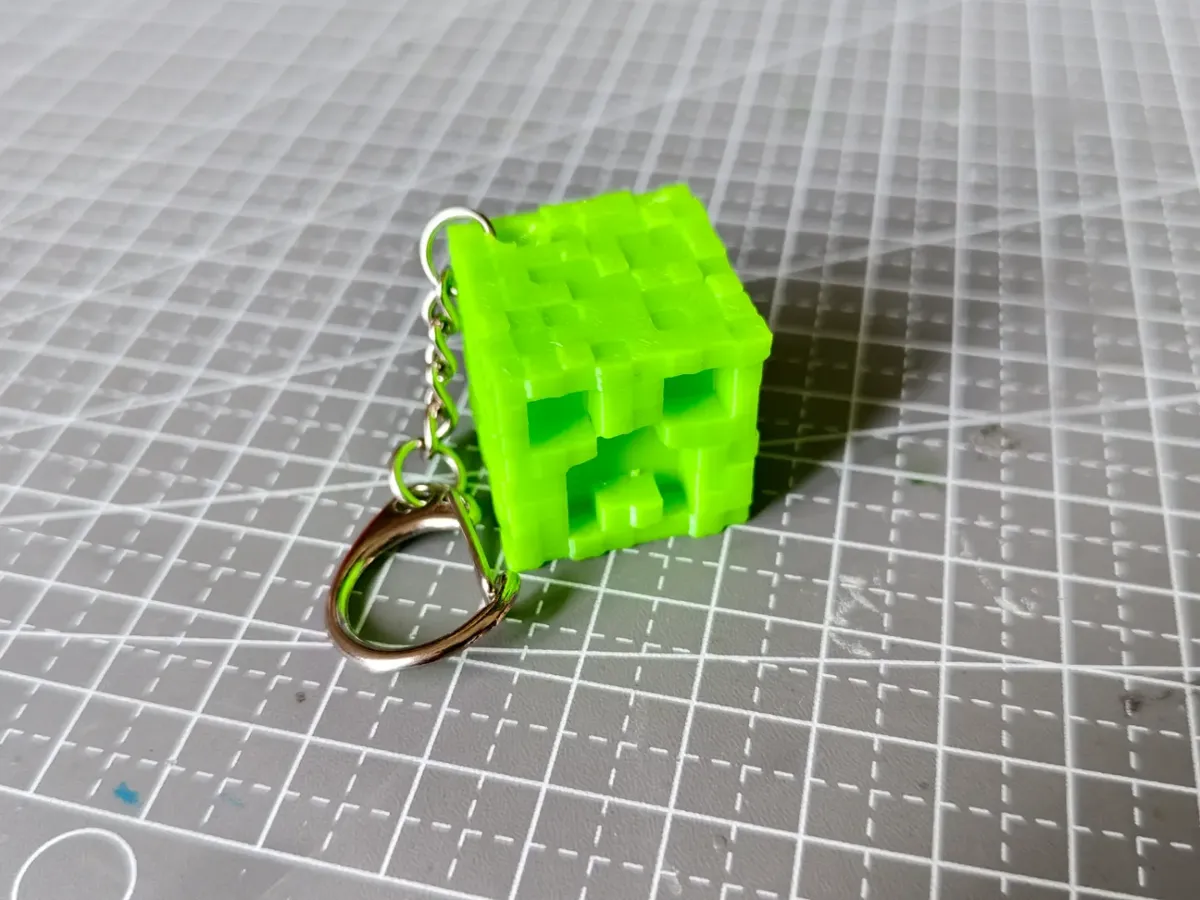 My World Creeper Head Keychain (Single Color, No AMS, No Supports) by ...
