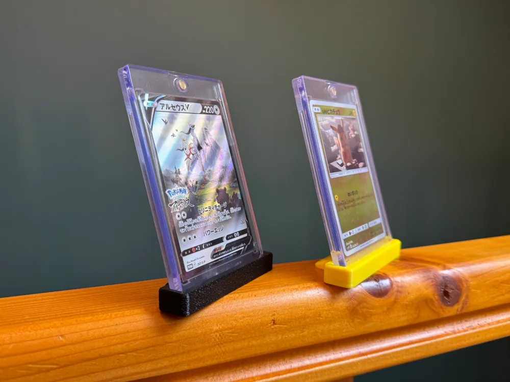 Ultra Pro One-Touch 35pt stands by bembleMakerWorld: Download Free 3D Models