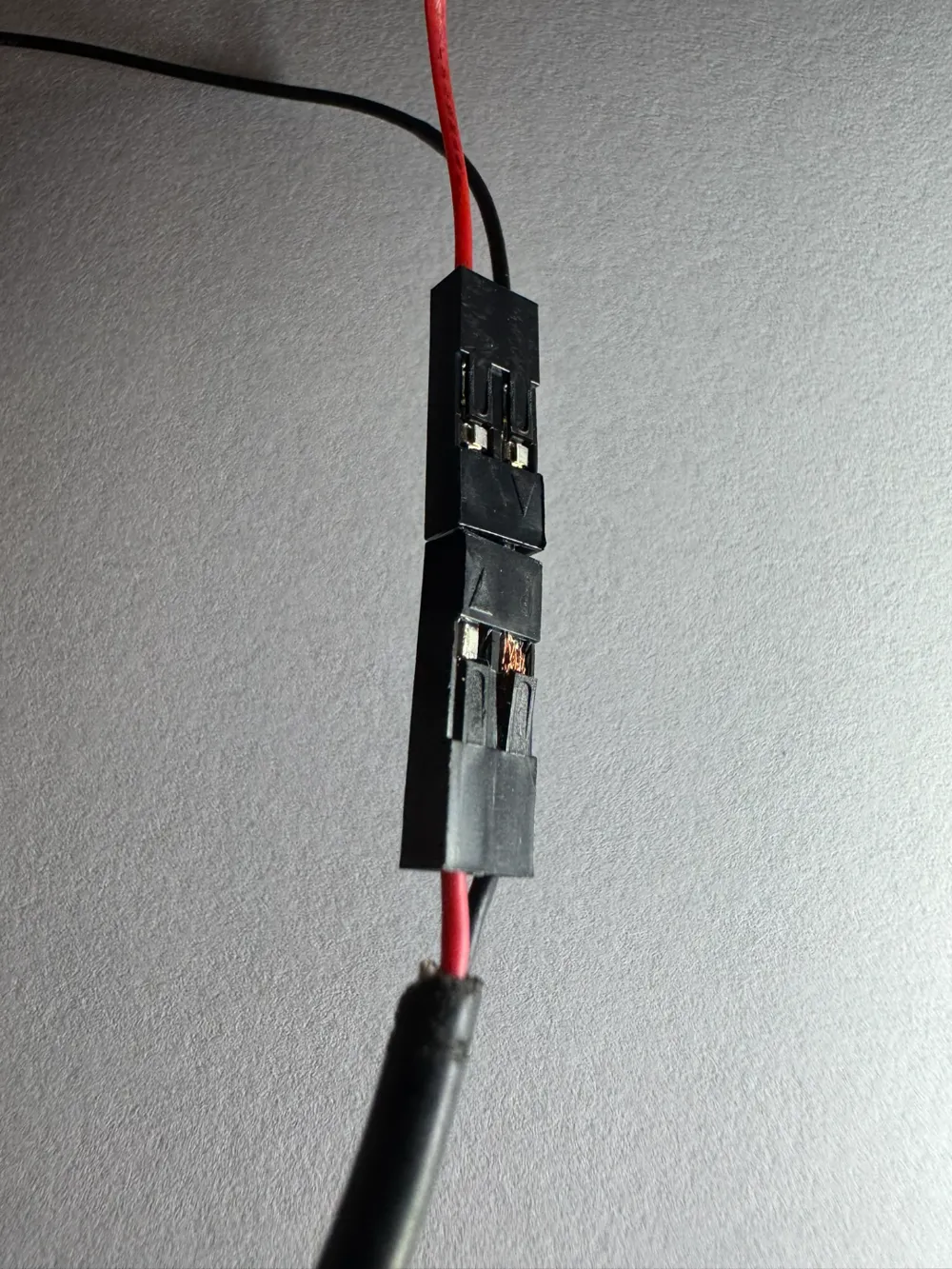 X-Touch ESP32-2432S028R Desk stand Remixed by Michal - MakerWorld