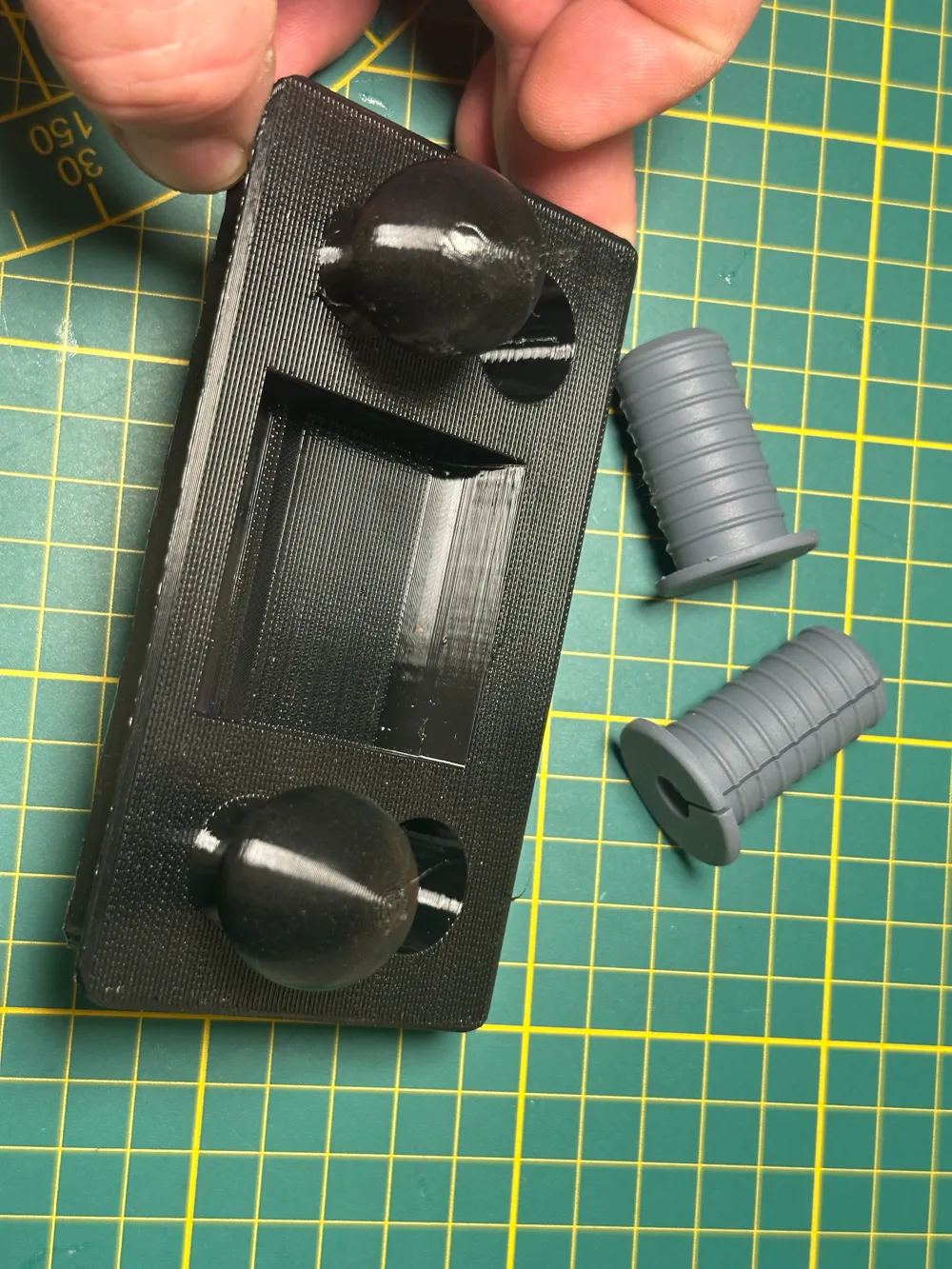 2x Ram Mount B x LR Defender (Ashtray/Coin Tray) - Free 3D Print Model ...