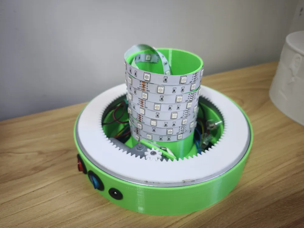 Panoramic Circular Lamp - Free 3D Print Model - MakerWorld