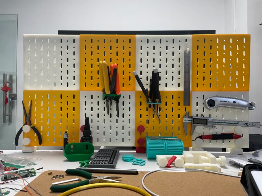Skadis Compatible and expandable hole board by Someone - MakerWorld