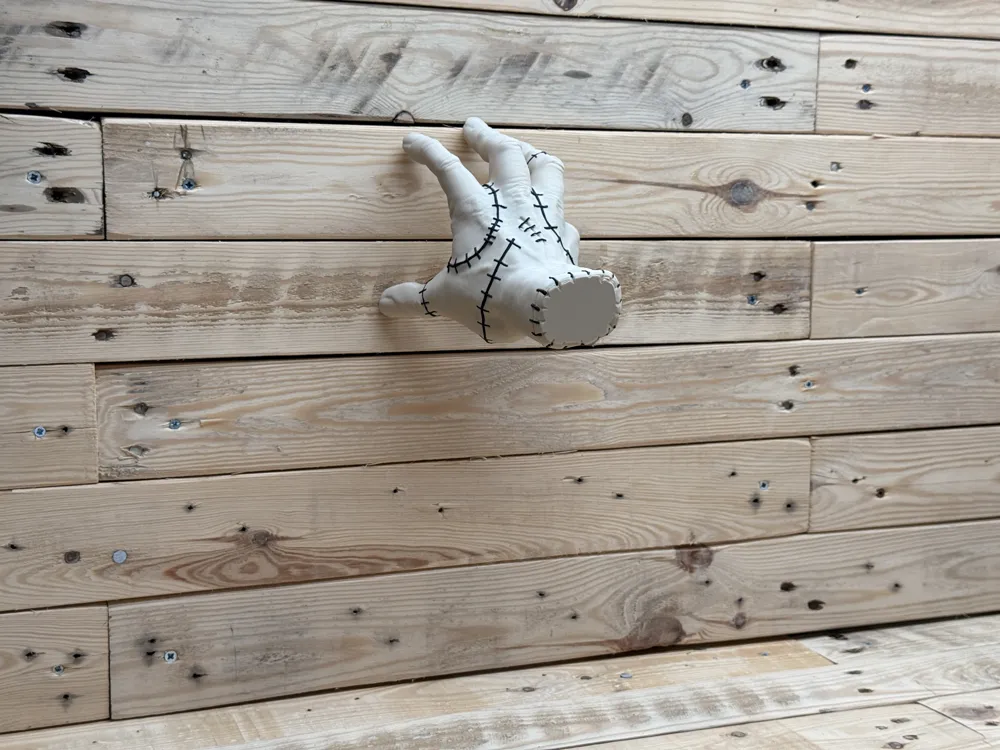 Thing, freestanding and wall mount version - Free 3D Print Model ...