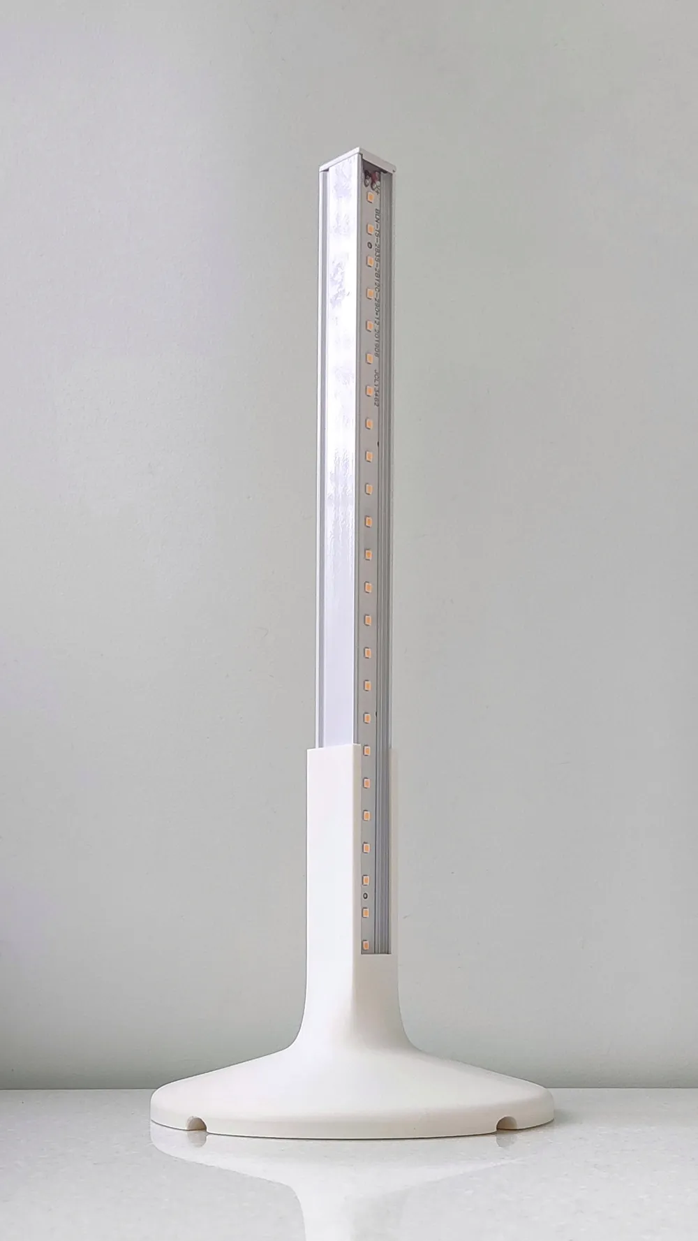 Barrina T5 Grow Light Vertical Stand - Free 3D Print Model - MakerWorld