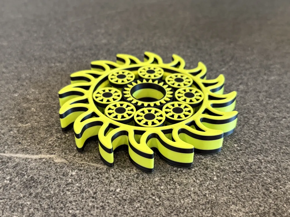 "Sun" Spinner Fidget Toy - Free 3D Print Model - MakerWorld