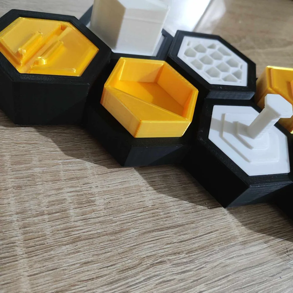 Modular Honeycomb Hanger - Free 3D Print Model - MakerWorld
